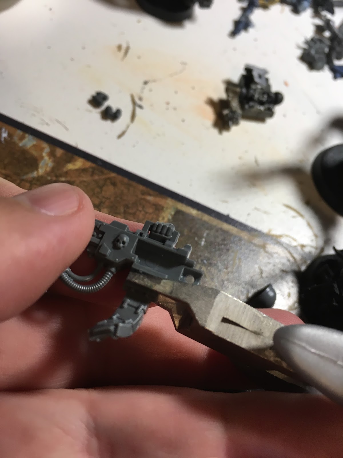 Lou Rollins Miniatures: Deathwatch Frag Cannon Build!!!