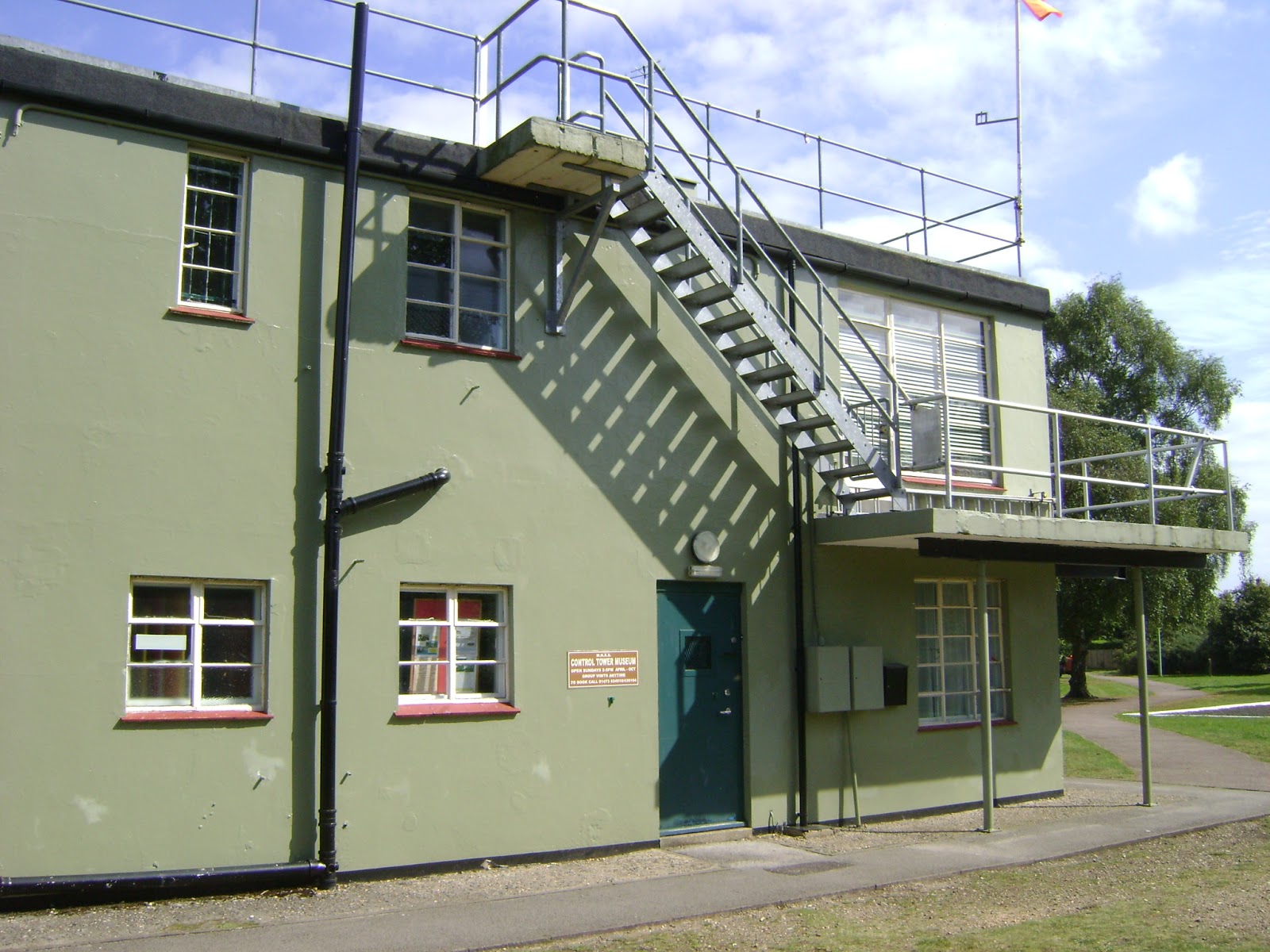 American Memorials in Norfolk & Suffolk: Martlesham Heath: Control ...