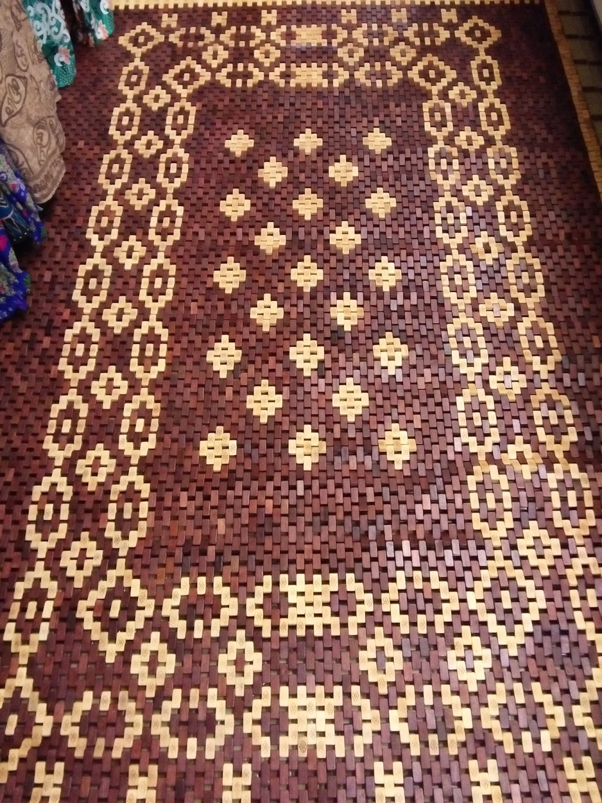 Koleksi Barangan Sarawak: Tikar Kayu Palembang