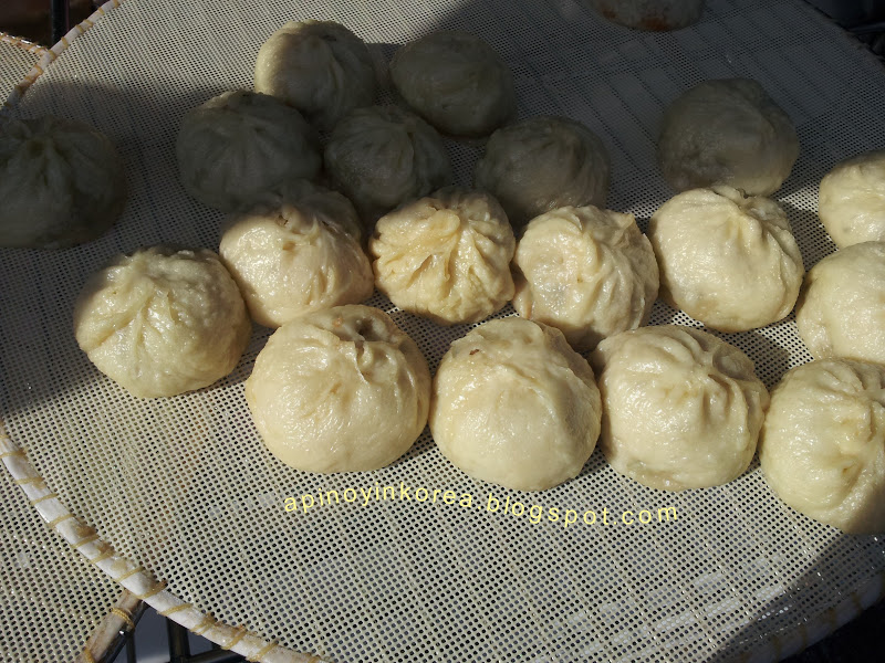 A Pinoy in Korea: Namdaemun Market's Big, Yummy Mandu!