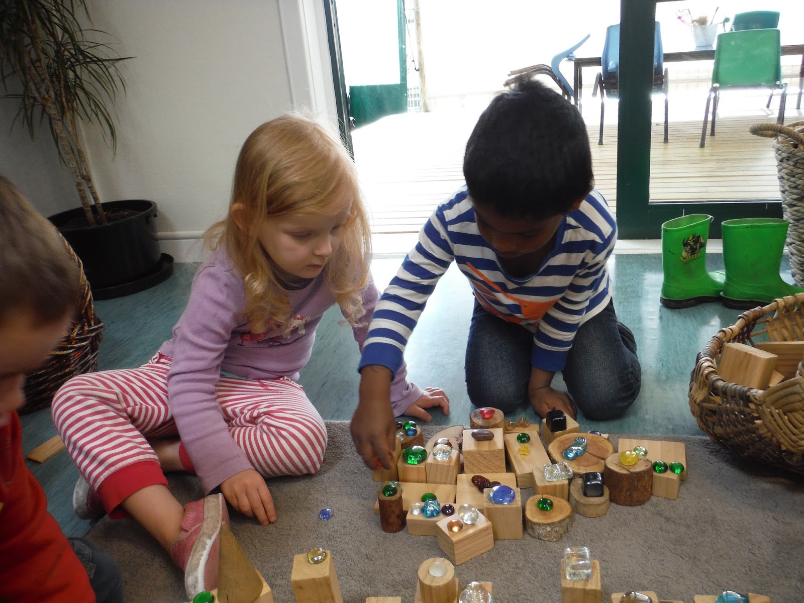 Mairtown Kindergarten: HAVE A HAPPY TERM BREAK