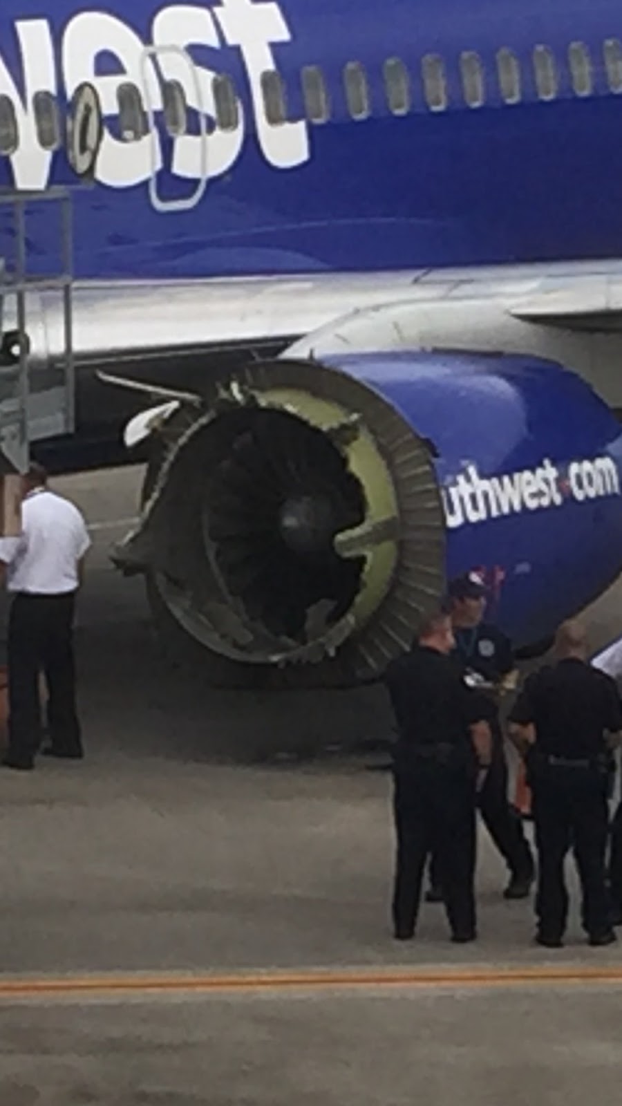 Kathryn's Report: Southwest Airlines, Boeing 737-7H4, N766SW: Accident ...