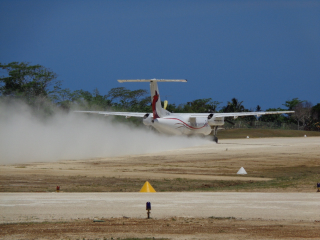 Wandering ATR Aviator: Lihir Island Airport, PNG activity