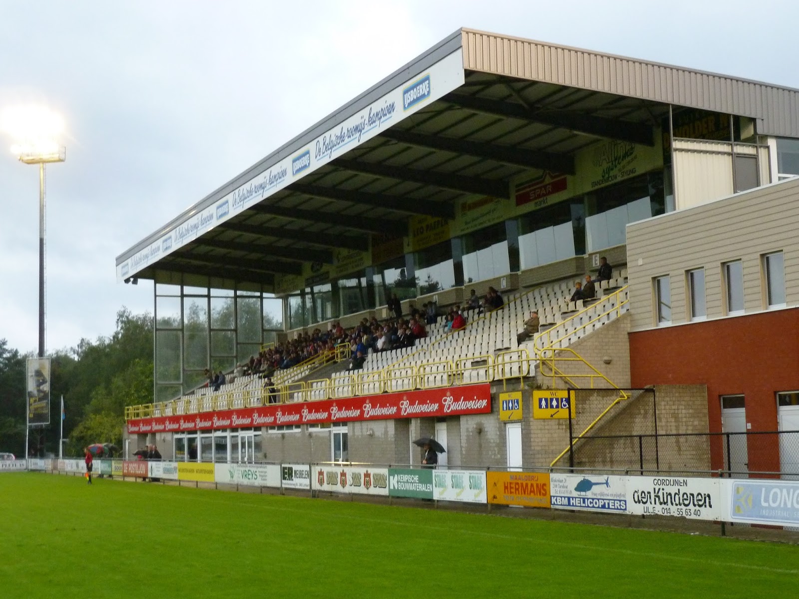 Extreme Football Tourism: BELGIUM: KFC Tielen (-1998) / VC Tielen (1999 ...