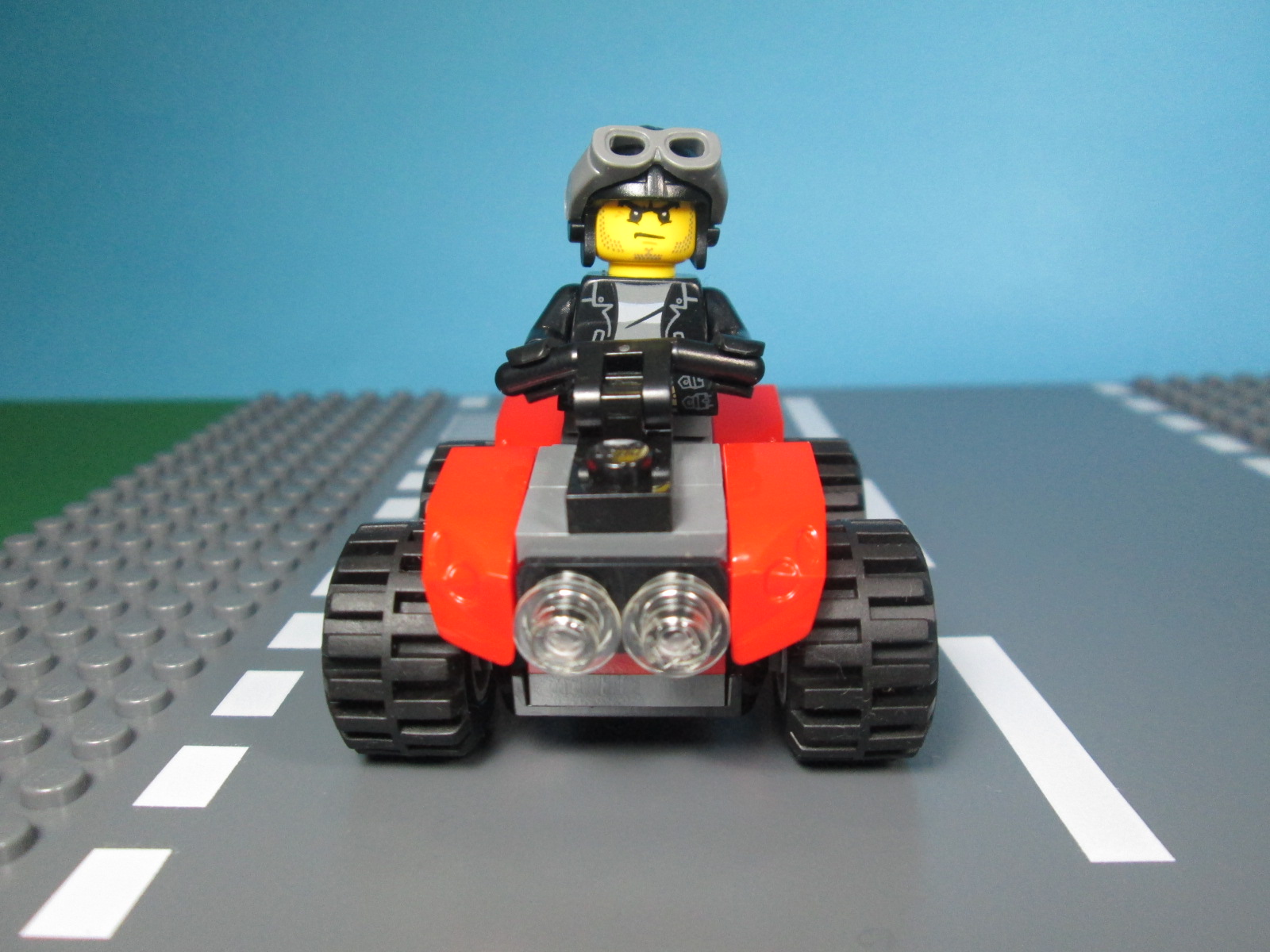 VIVOLEGO: Set 60043 LEGO City Prisoner Transporter