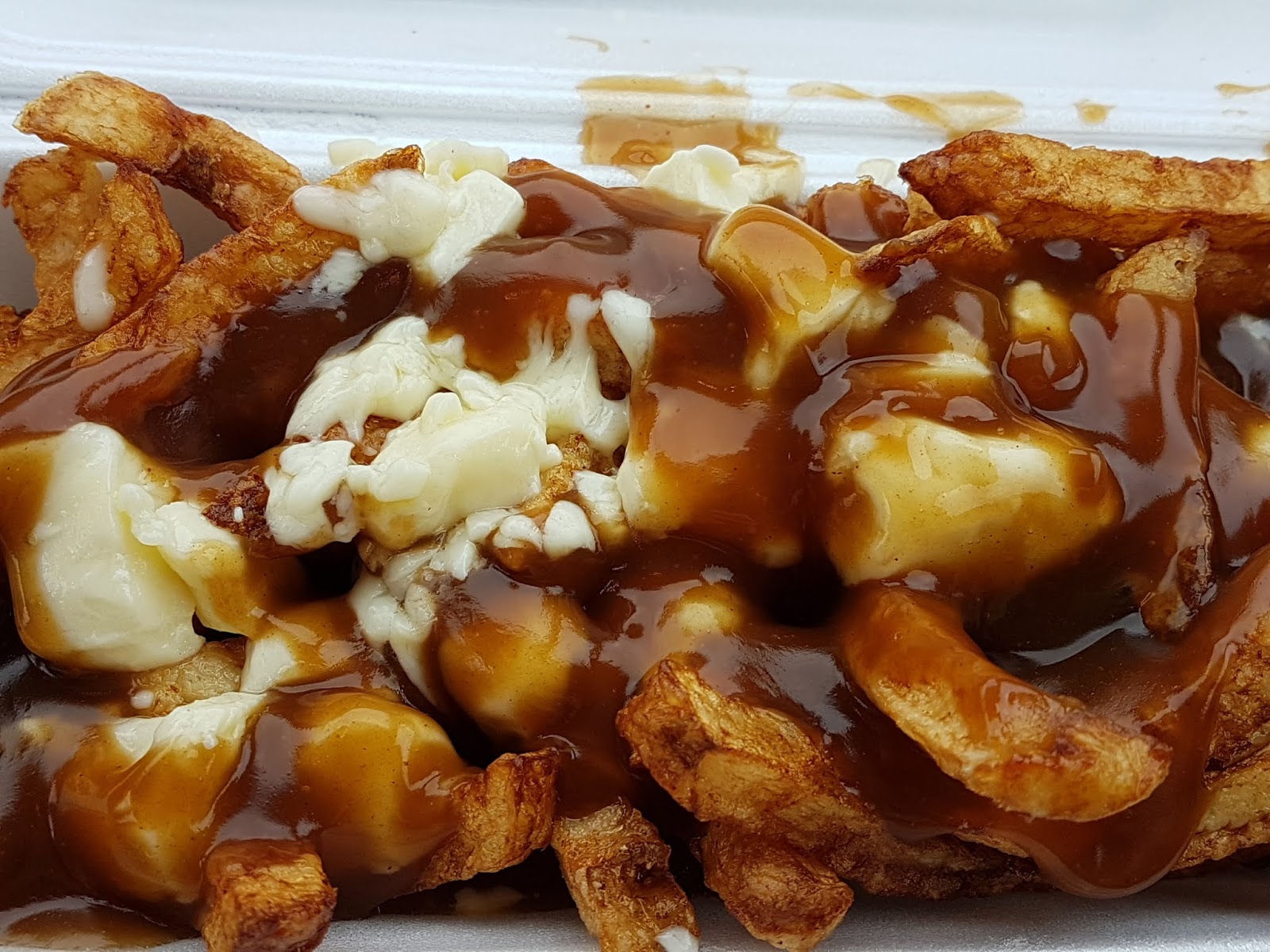 JUNK BOAT TRAVELS: Poutine!