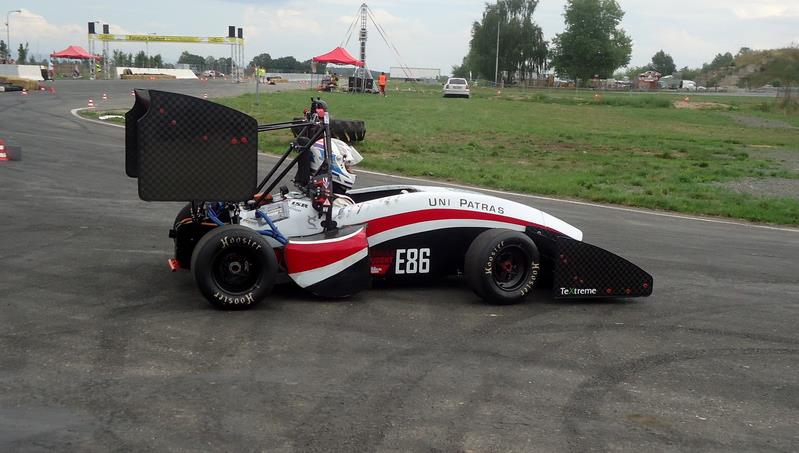 Φοιτητές του Πανεπιστημίου Πάτρας εξελίσσουν το πρώτο ηλεκτρικό ...