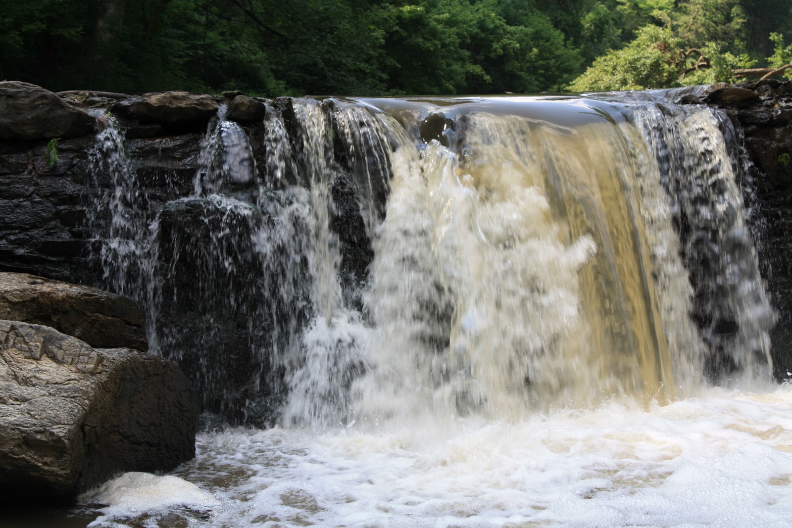 Black UniGryphon's Modest Photos: Magarge Dam Waterfalls on Wissahickon ...