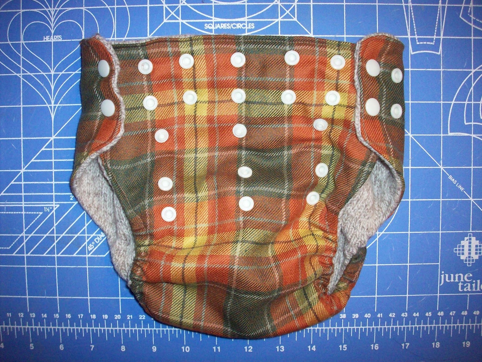 MamaBear BabyWear: Diaper Closure Systems