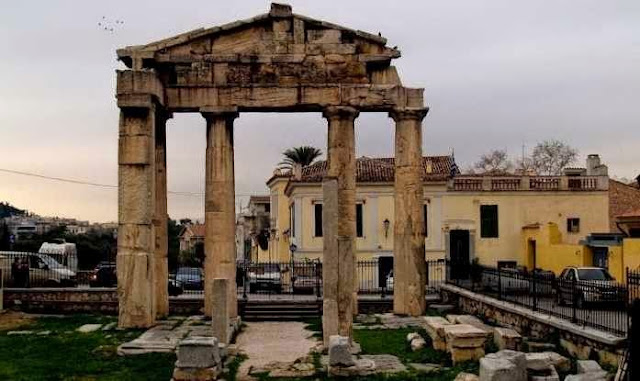 Μια περιήγηση στην πόλη της Αθήνας με τα μάτια των ανθρώπων ...