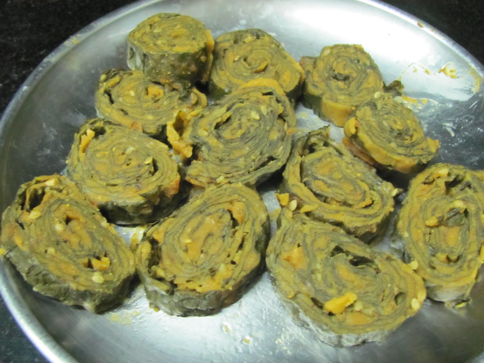 Tasty and Healthy: ALoo wadi (colocasia tikkis)