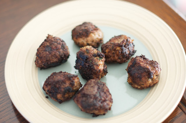 a pinch of mint: Greek Meatballs or Keftethes