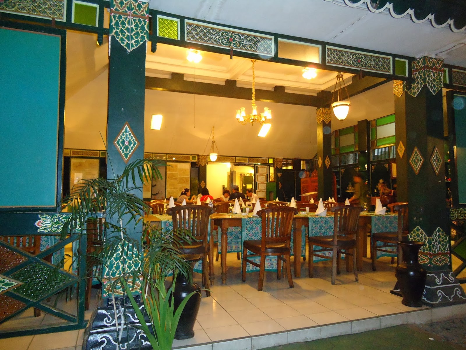 Bale Raos Royal Cuisine Restaurant - Yogyakarta City Guide