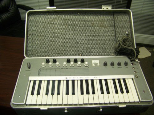 MATRIXSYNTH: VTG EF Johnson Intonation Trainer Keyboard