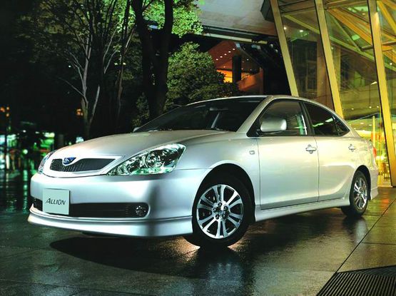 latest amazing carz: Toyota Allion