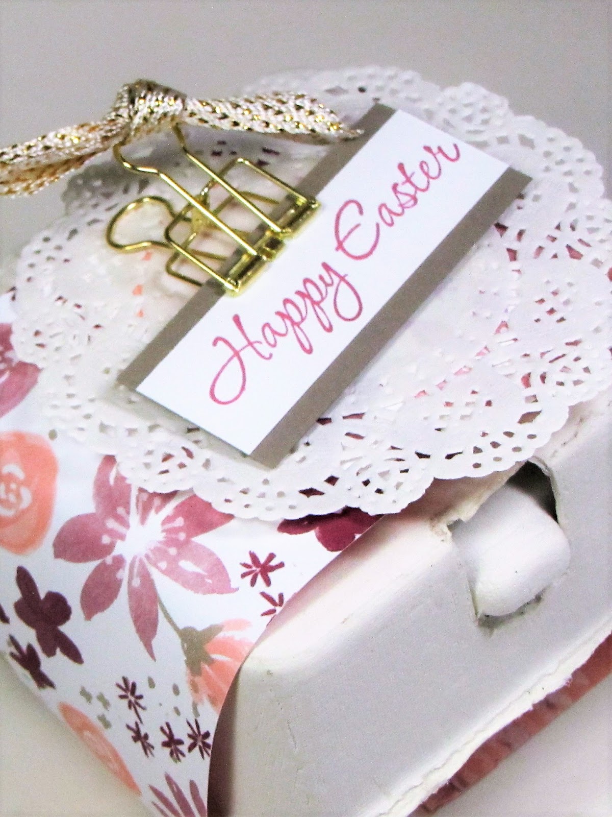 Maddiebug Designs: Mini Egg Cartons