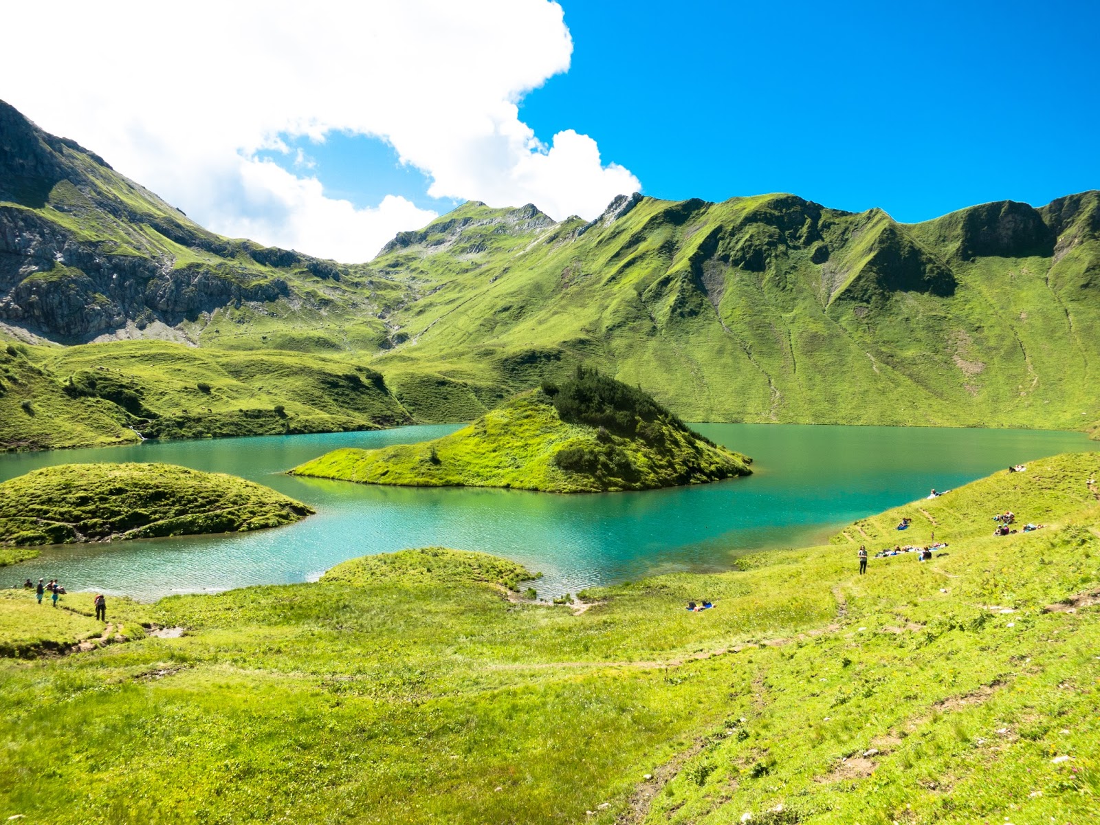 A Slice of Scottish Highlands in Germany — Lake Schrecksee - Maho On Earth