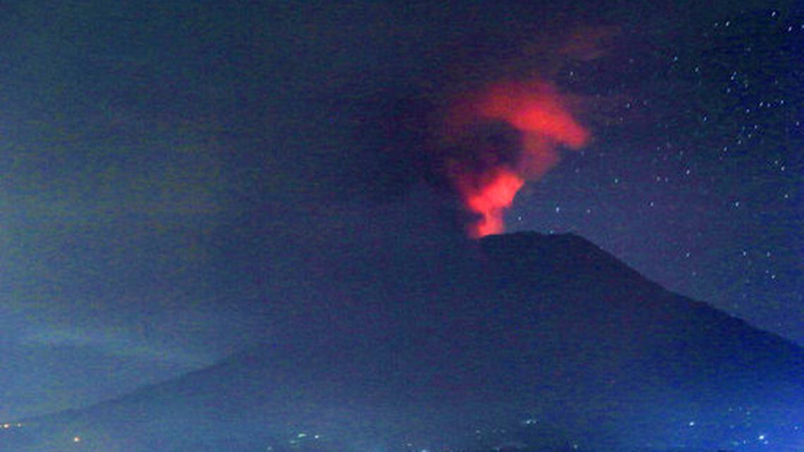 Buscandolado La Verdad-MaEl: MONTE AGUNG: LA ACTIVIDAD DEL VOLCAN EN ...