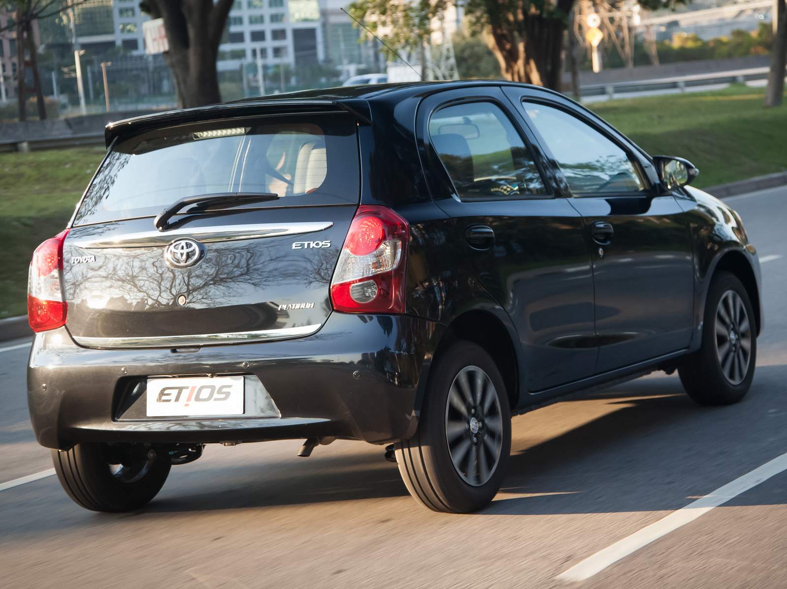 Toyota Etios: câmbio automático acelera vendas