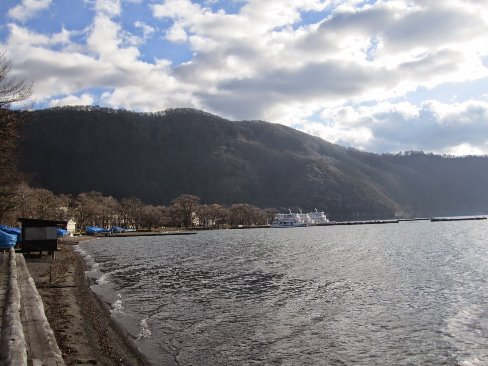 Towada and Beyond: Lake Towada (Towadako) 十和田湖