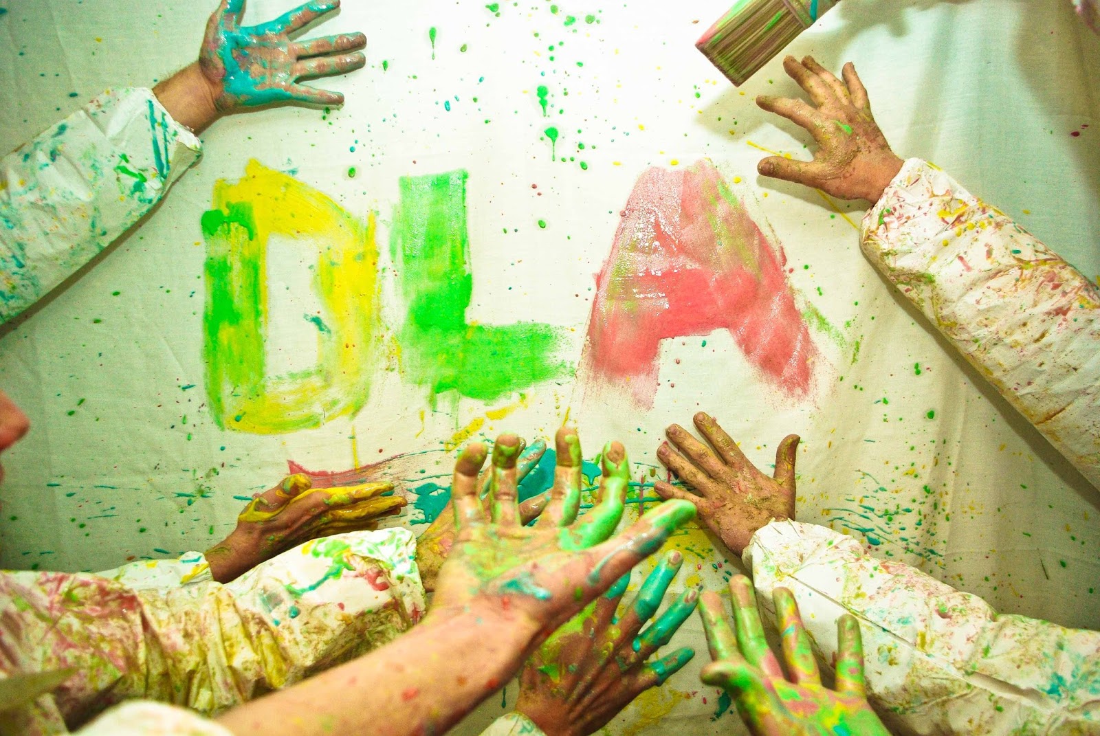 La galería del tío pringado: Chicos pringados con pintura