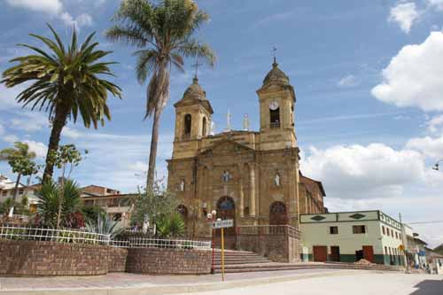 Turisteando por Colombia: Machetá - Cundinamarca