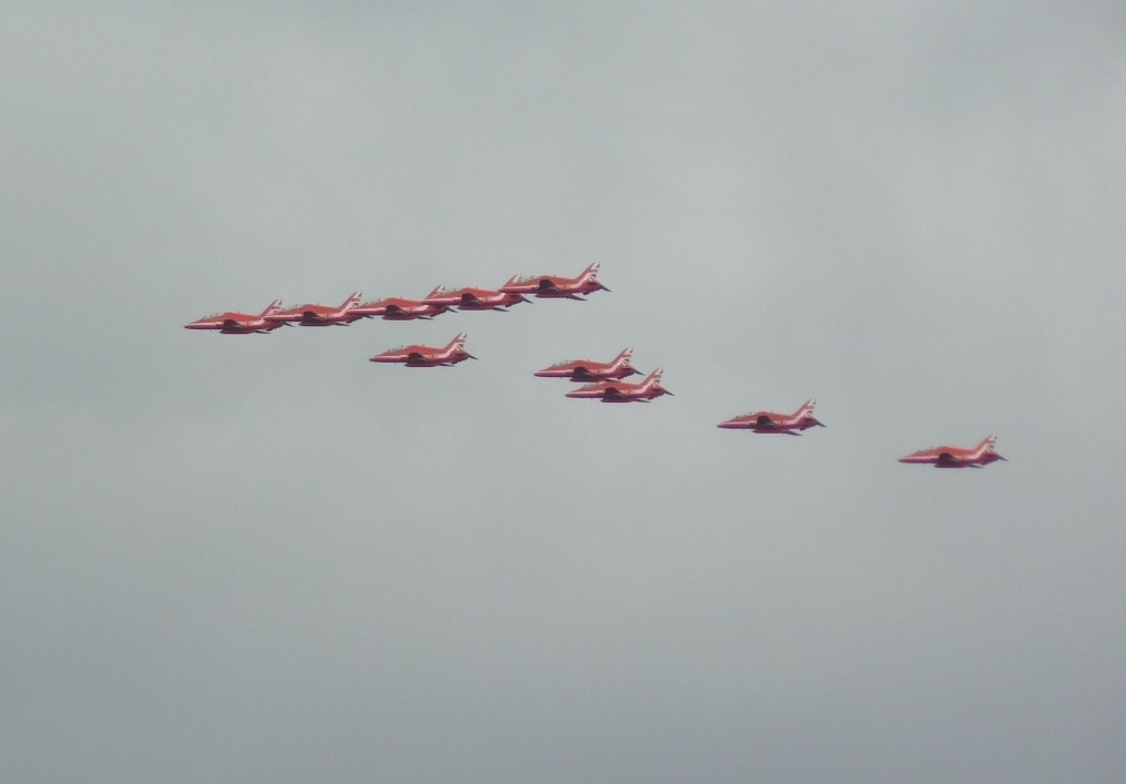 Flying Fish Kiting Team: Red Arrows, again