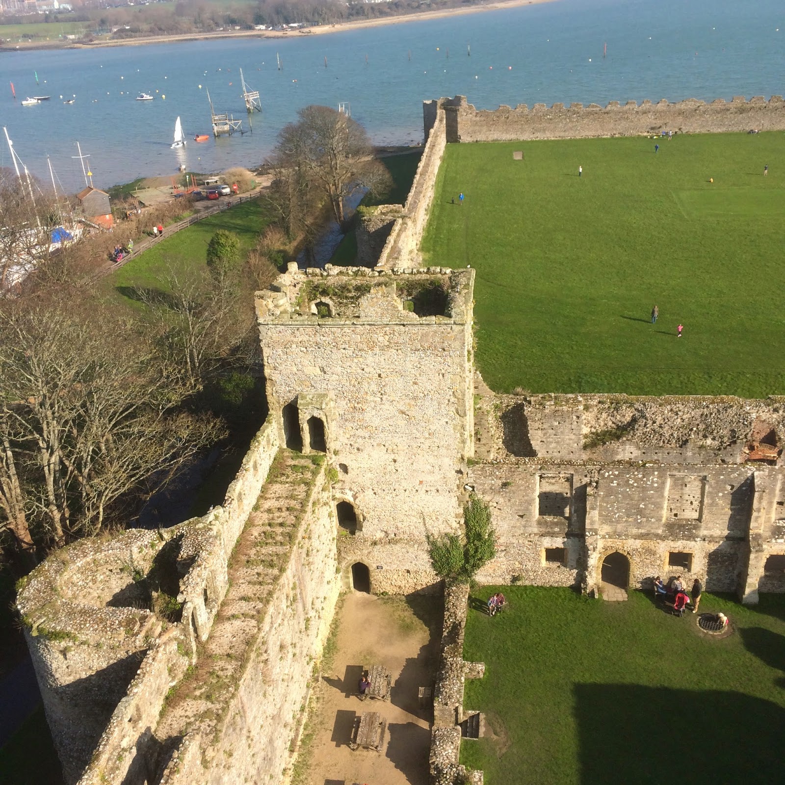 Arnie's adventures: Portchester Castle