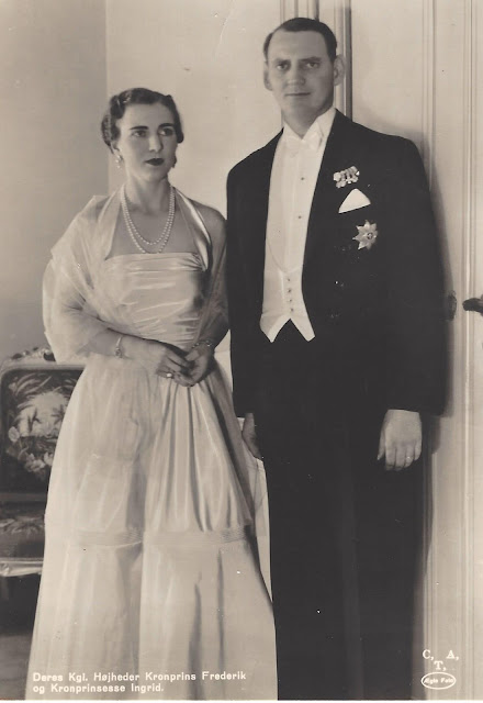 Royal Musings: Frederik IX new king of Denmark