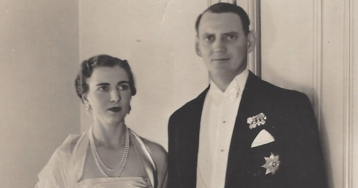 Royal Musings: Frederik IX new king of Denmark