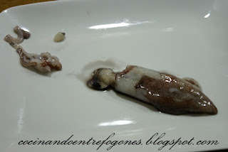 Cocinando entre Fogones: ¿Como limpiar los chipirones/calamares?