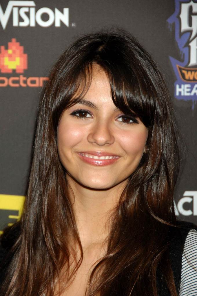 Victoria Justice // Best Buy Presents 'Guitar Hero World Tour' VIP ...