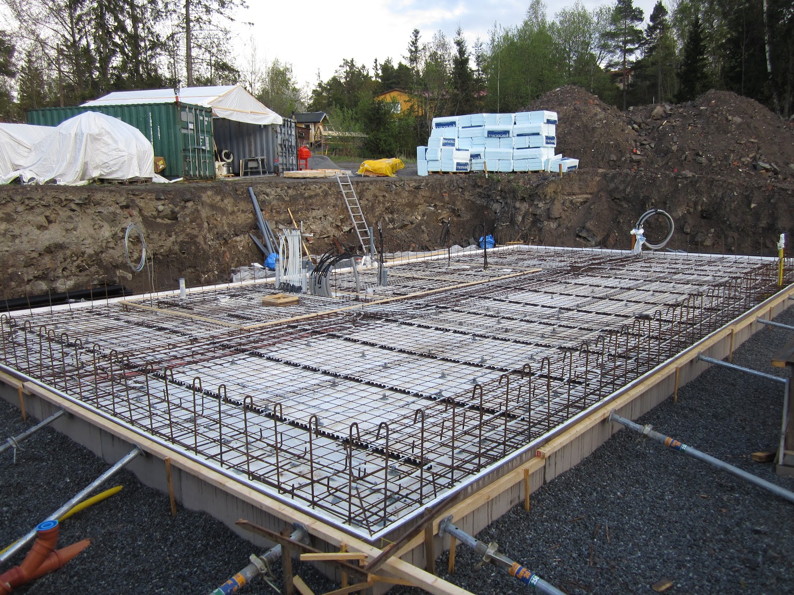 Maja Ehitus - AC Ehitus OÜ: VUNDAMENDI EHITUS