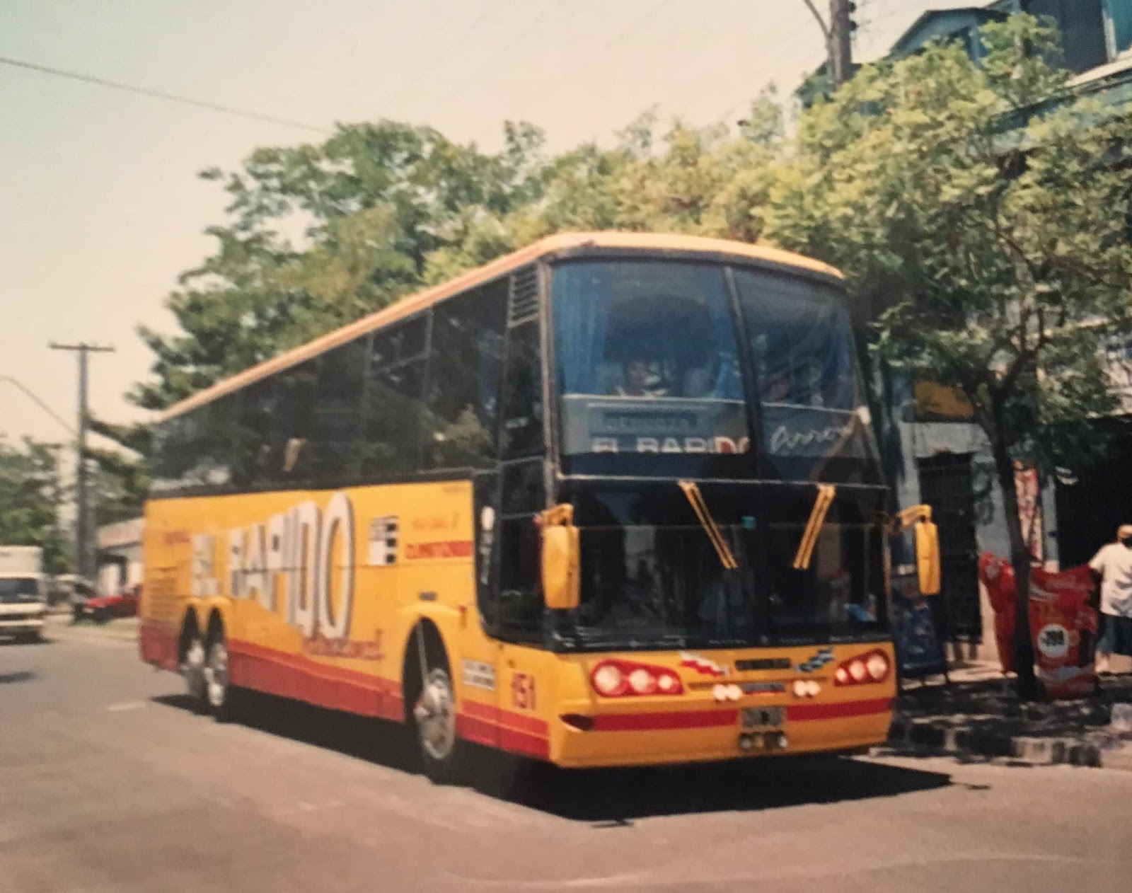 Recuerdos "El Rapido internacional" y sus llamativos buses
