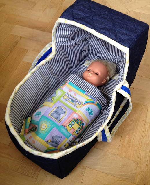 New Grandma Wants to Sew!: Carry cot for doll
