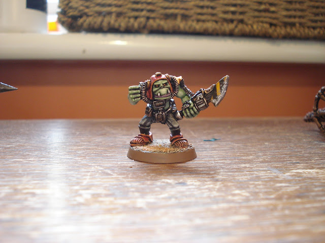 Warhammer 40,000 Rogue Trader Blog: Rogue Trader Ork Champion Finished!