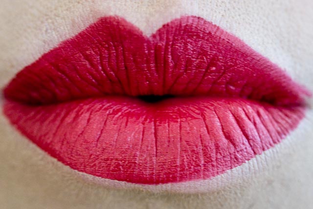 Maquiagem : O poder da Boca Vermelha
