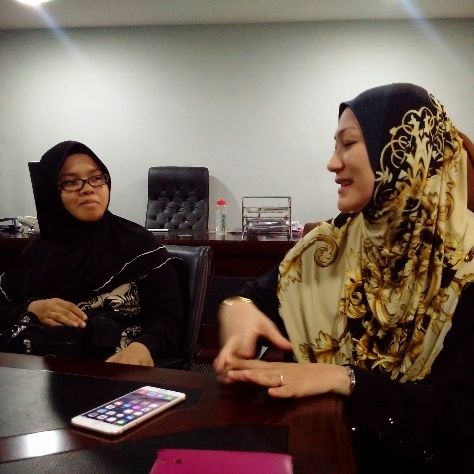 SuaraMuhajirin313: Jilbab AzreenAzmi Taja Tudung Untuk GH