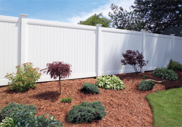 The Fence Line: Vinyl Fencing by Bufftech Now Available Online