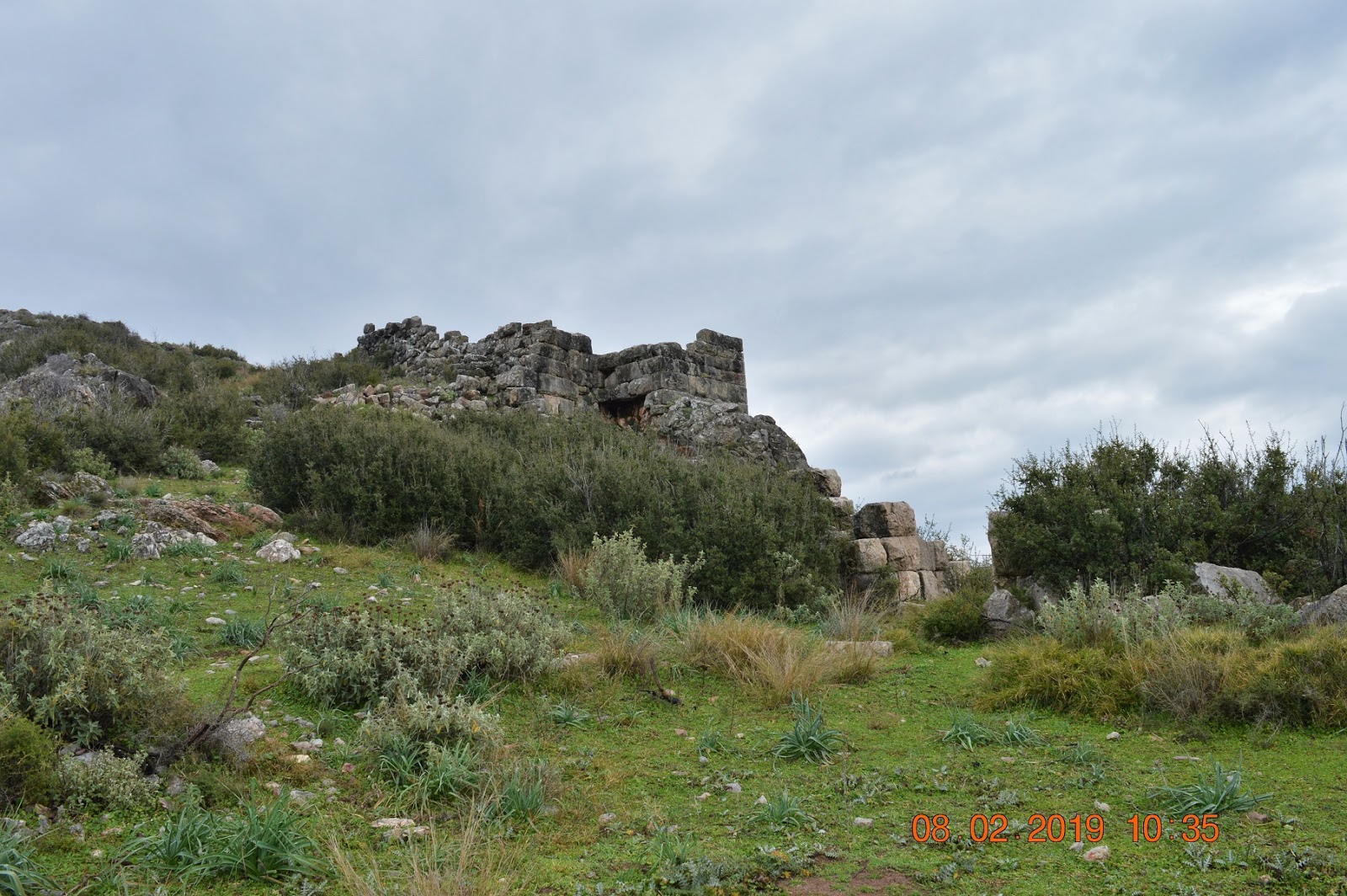 Γιώργος Πρίμπας (Στιγμές): [στην ακρόπολη του αρχαίου Πανοπέως 08.02.2019]