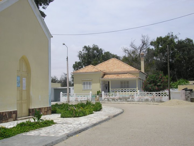 TOMBWA (Porto Alexandre), cidade coragem... em franca recuperação?
