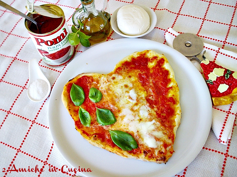 Pizza il Cuore d'Italia per Obiettivo Pomì - 2 Amiche in Cucina