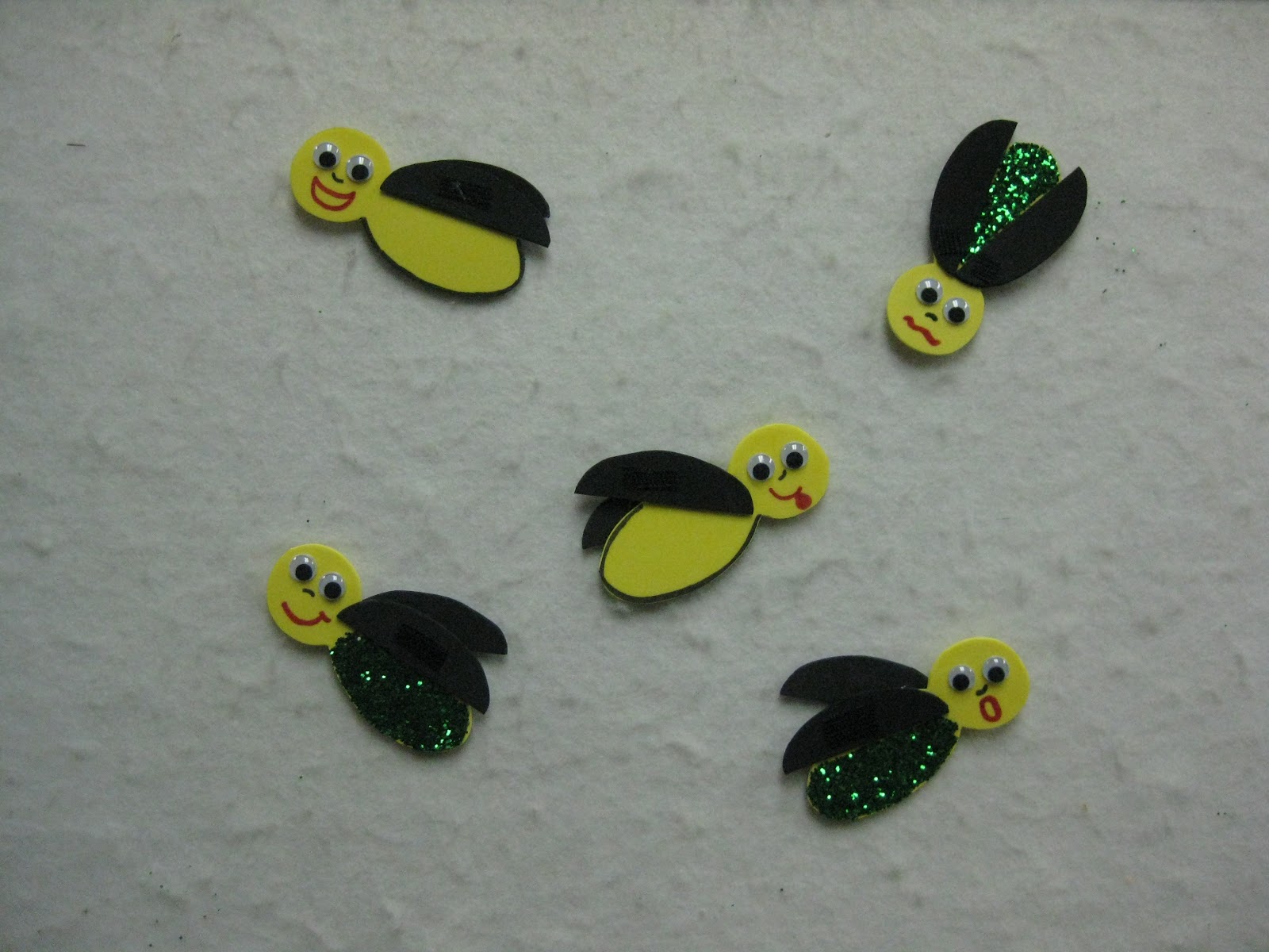 Read It Again!: Flannel Friday: Little Lightning Bugs