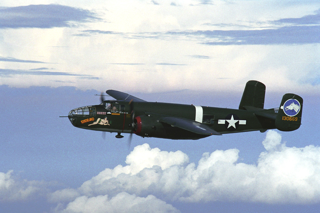 Con las alas en mi pecho: AVIÓN B-25 MITCHELL