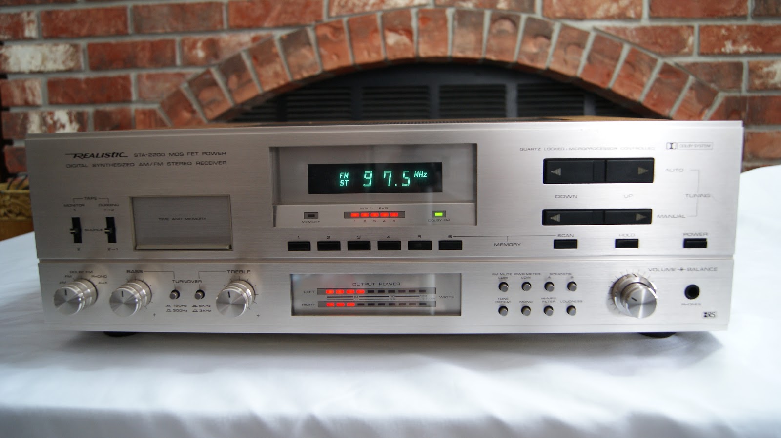Realistic STA-2200 Receiver