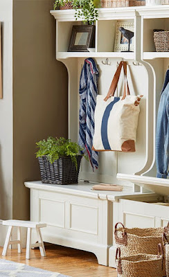 Chapel Cottage Chicks: Hall Tree