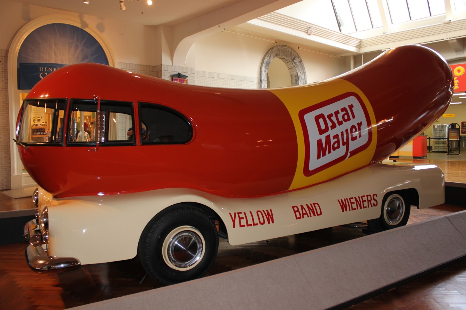 Das "Oscar Mayer Wienermobile" (viele Bilder) :: LEGO bei 1000steine.de ...