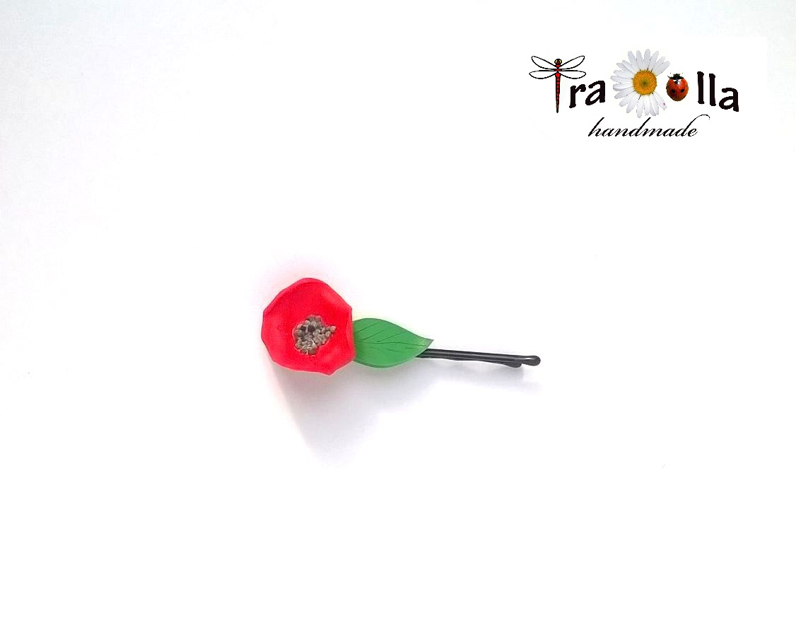 Handmade Creations: Agrafe cu maci