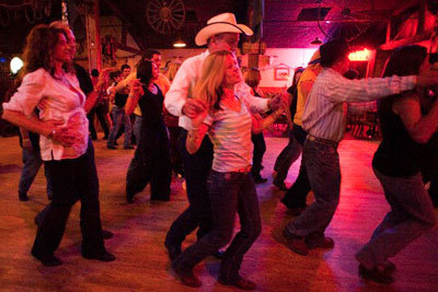 All Aspen Night Life Book: Aspen Nightlife – Country & Western Dancing