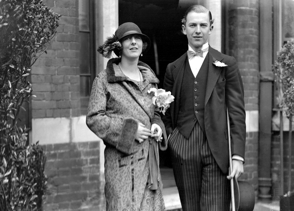 The Mischief, Fun, Serenity & Beauty Of Happy Valley: Memiors of Happy ...